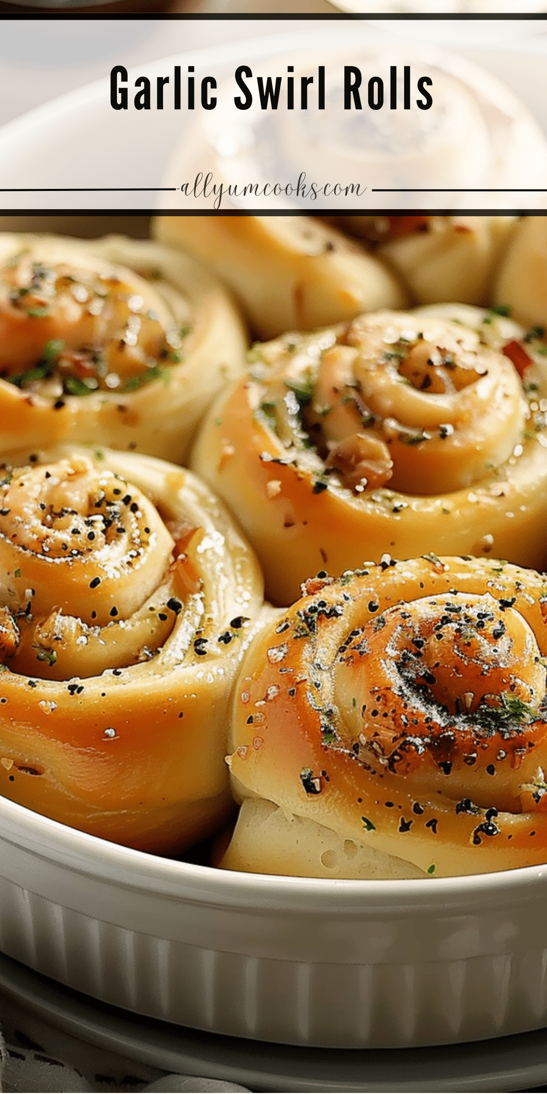 Garlic Swirl Rolls | All Yum Cooks
